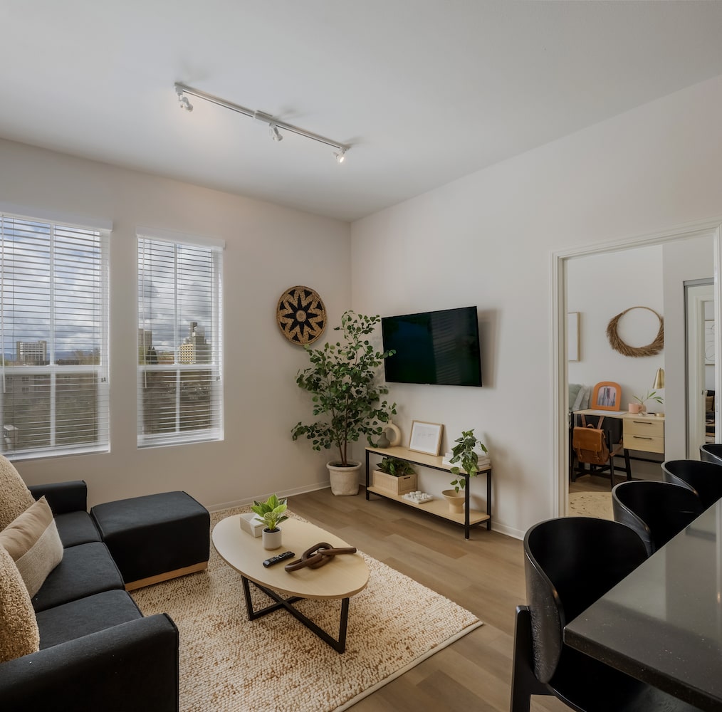 HERE Reno | Reno, NV Student Apartments near UNR